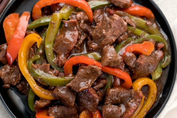 Easy Pepper Steak Recipe Spanish Style - Naznin's Kitchen